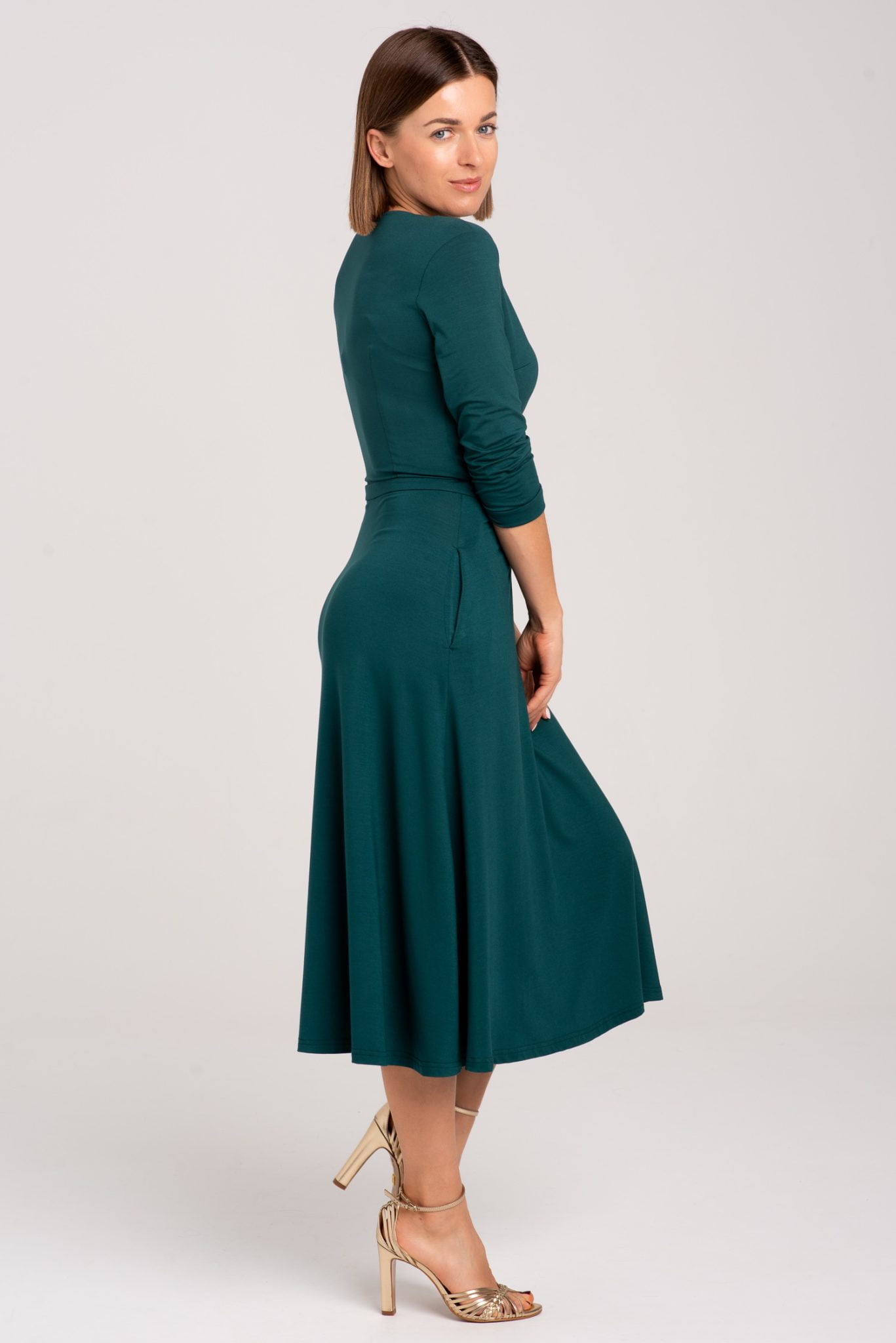 Zielona Sukienka Kopertowa Z Modalu Red - Lenanto - Sukienki I Odzież Damska Wysokiej Jakości